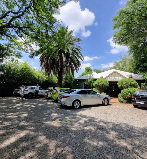 Paputzis – Welcome to Paputzis. Enjoy our delicious menu, wine garden ...